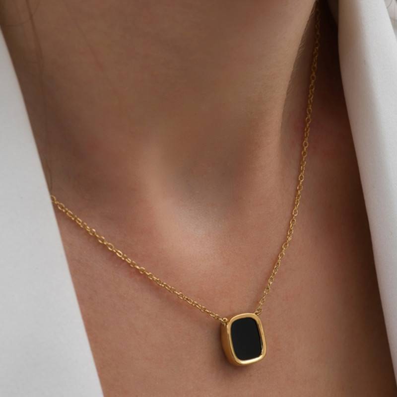 Petit Collier Mykonos Onyx Noire & Plaqué Or - Skalli - Ocarat