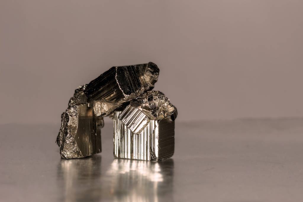 Pyrite : Tout savoir sur les pyrites - Ocarat